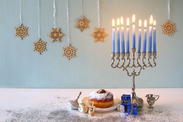 The most perfect Chanukah Party of all. – Little Yellow Notepad